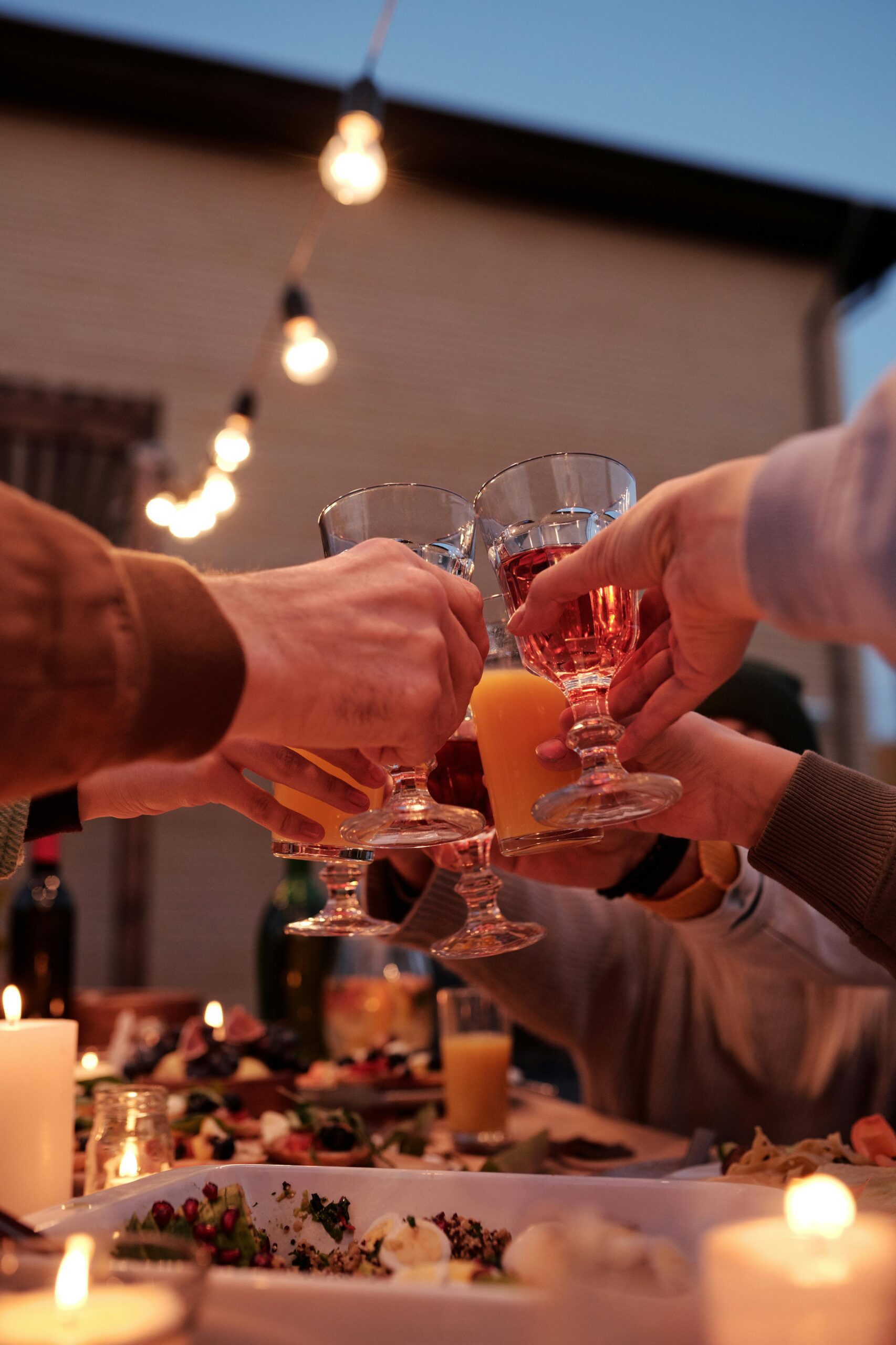 Holiday Parties at Lakeside Weddings: Perfect Family Venue